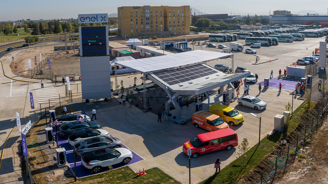 Enel presents the first “Electric Service Station” in Latin America ...